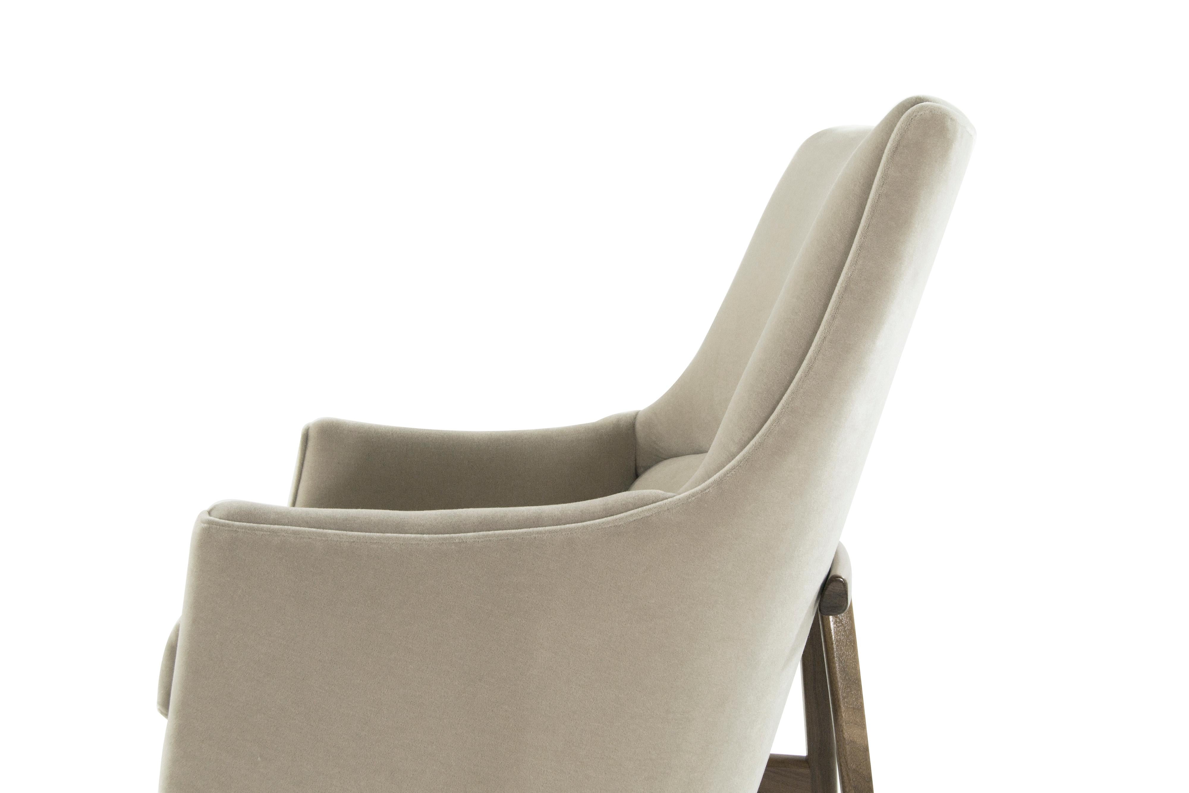 Jens Risom A-Line Lounge Chair, Model #2136 For Sale at 1stDibs