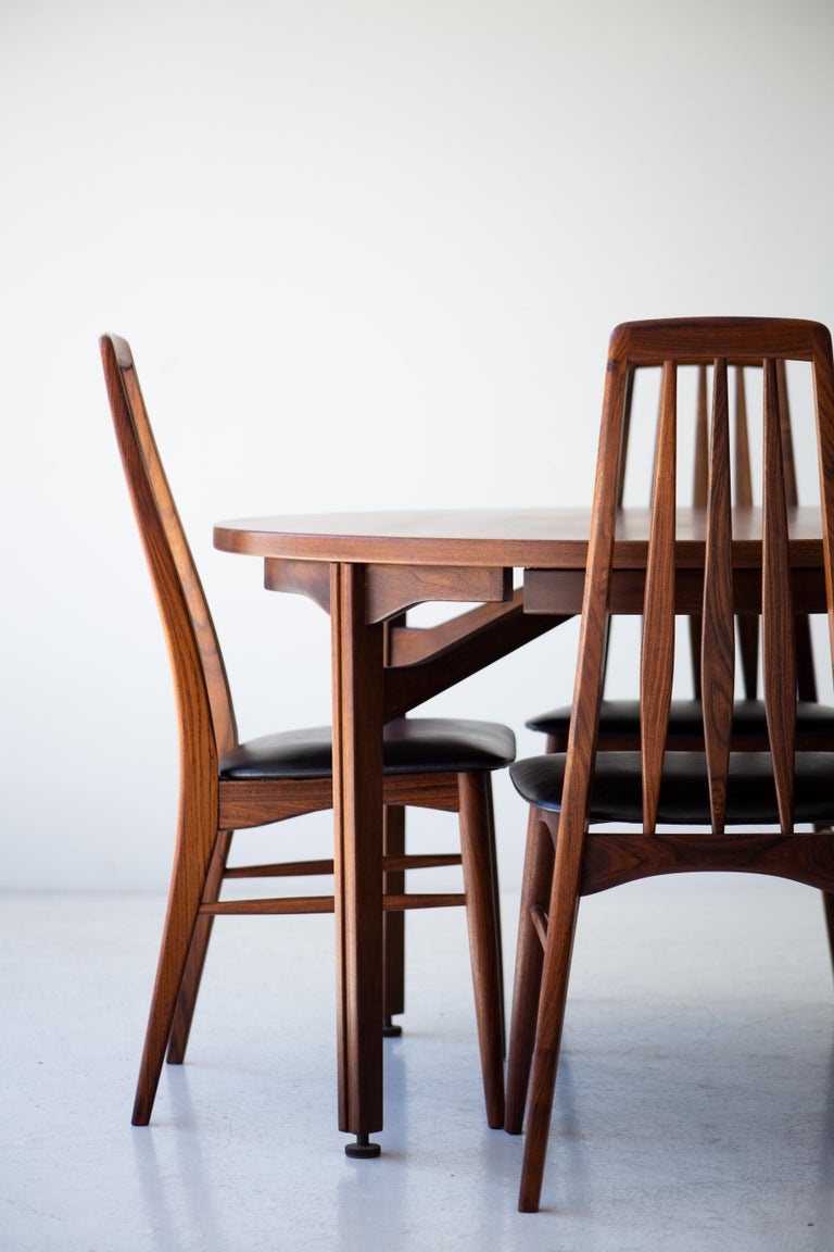 Jens Risom Dining Table for Jens Risom Design Inc For Sale at 1stDibs
