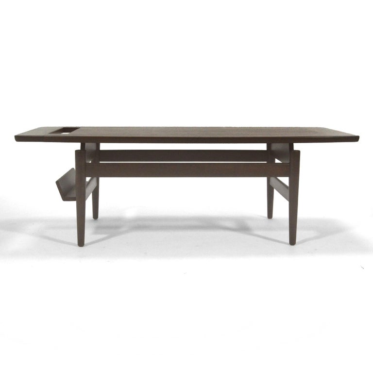Jens Risom T 390 Coffee Table with Magazine Holder For Sale at 1stDibs