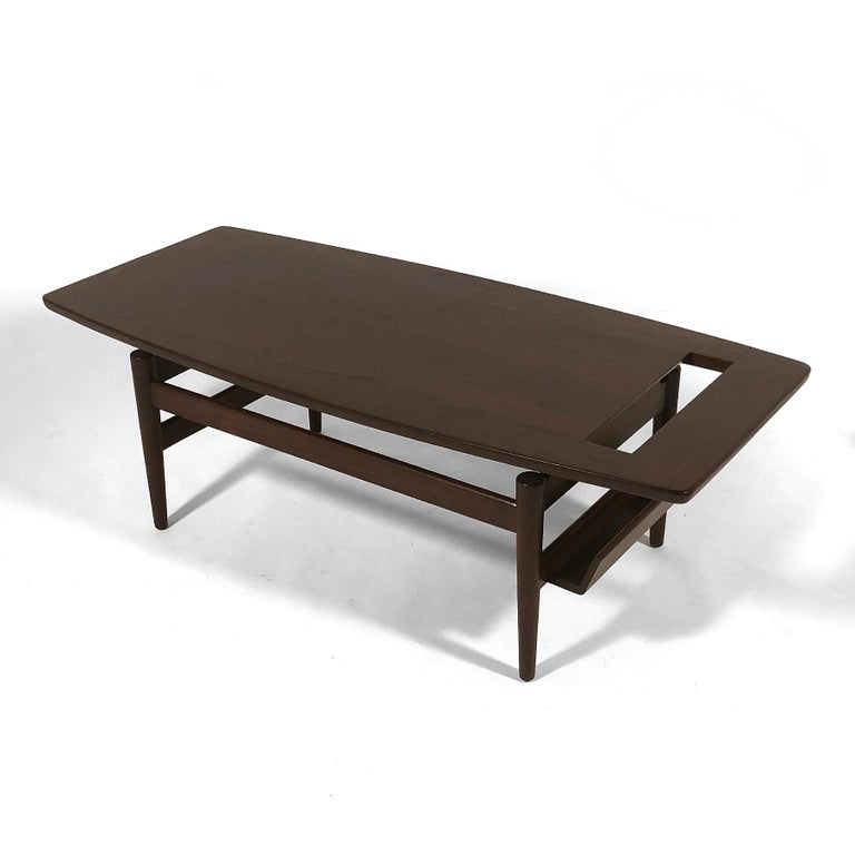 Jens Risom T 390 Coffee Table with Magazine Holder For Sale at 1stDibs