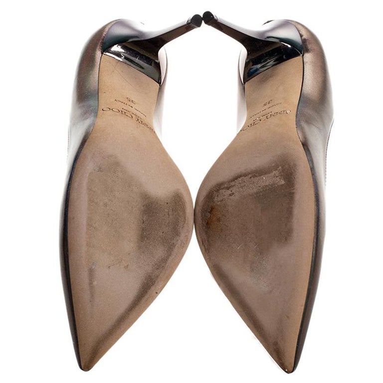 Jimmy Choo Silver Holographic Leather Avril Pointed Toe Pumps Size 35 ...