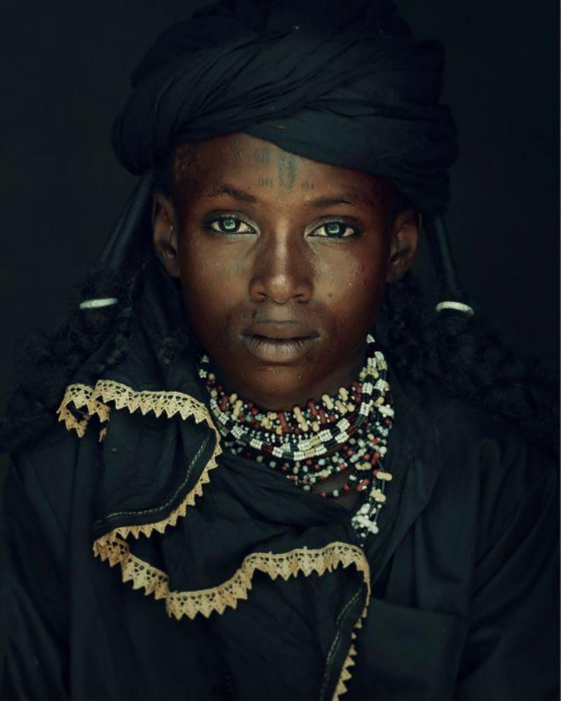 Jimmy Nelson - XXVIII 33 // XXVIII Wodaabe, Chad (47.24" x 39.37") For Sale at 1stDibs
