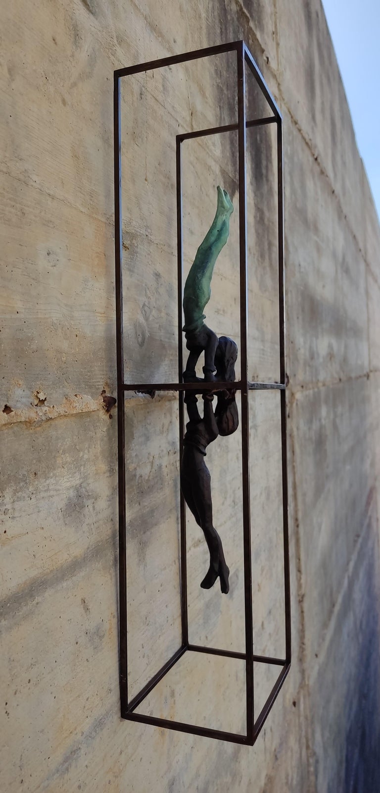 Joan Artigas Planas - "Reflex" contemporary bronze table sculpture figurative dynamic energy ...