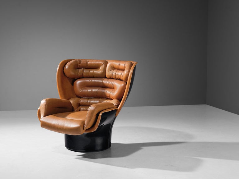 Joe Colombo ‘Elda’ Lounge Chair in Cognac Leather and Black Fiberglass ...
