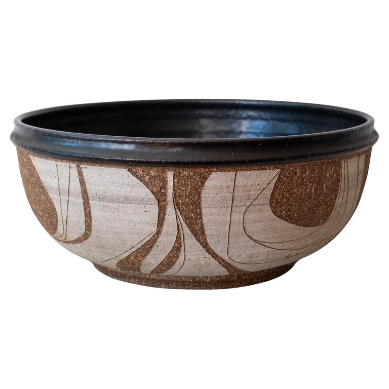 Joel Edwards Incised Studio Ceramic Bowl 1960s For Sale at 1stDibs