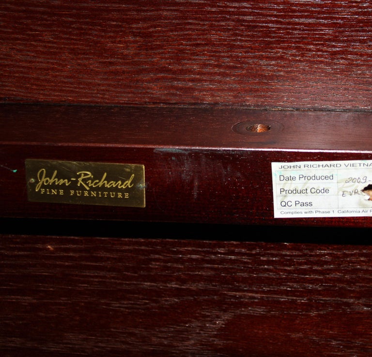 John Richard "Eden" Pedestal Dining Table For Sale at 1stDibs