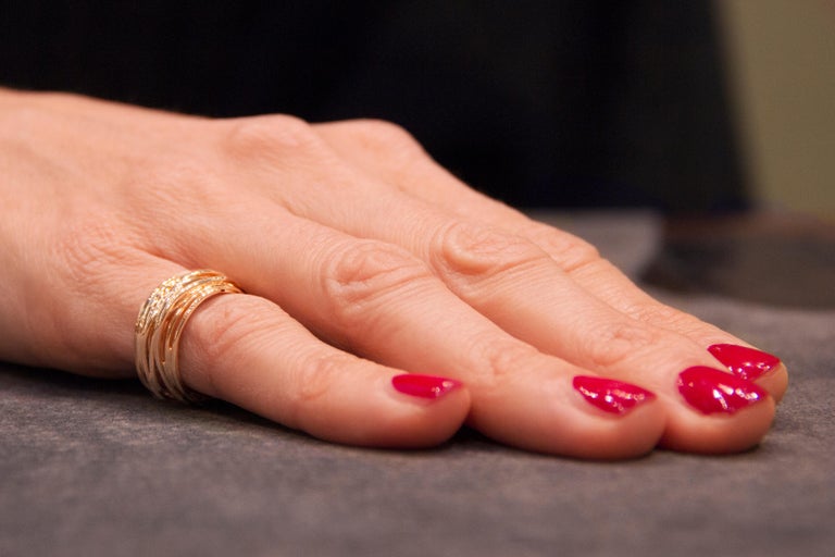 Jona 18 Karat Yellow Gold Spaghetti Ring Band For Sale at 1stDibs