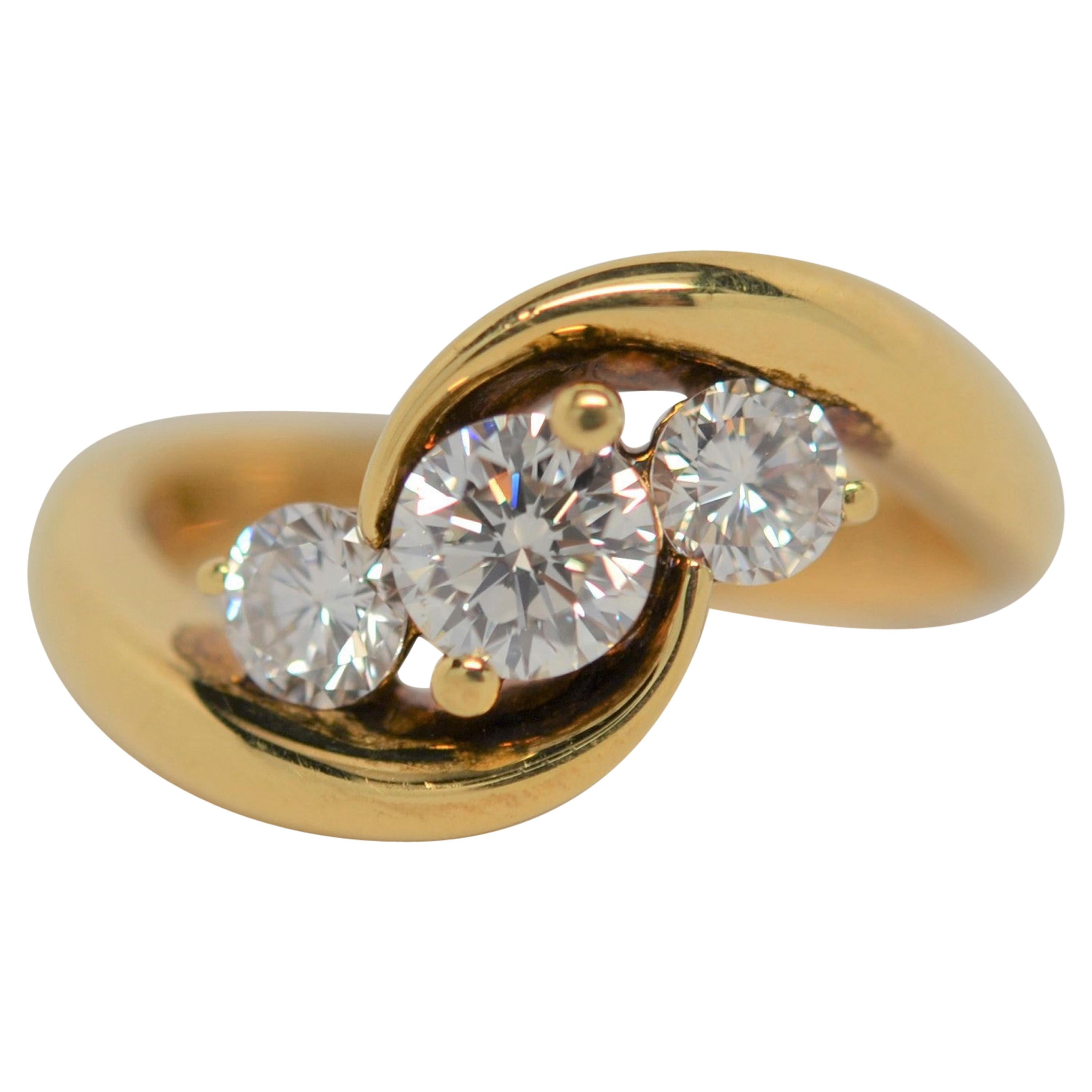 Jose Hess 8-Stone Floating Diamond Ring For Sale at 1stDibs