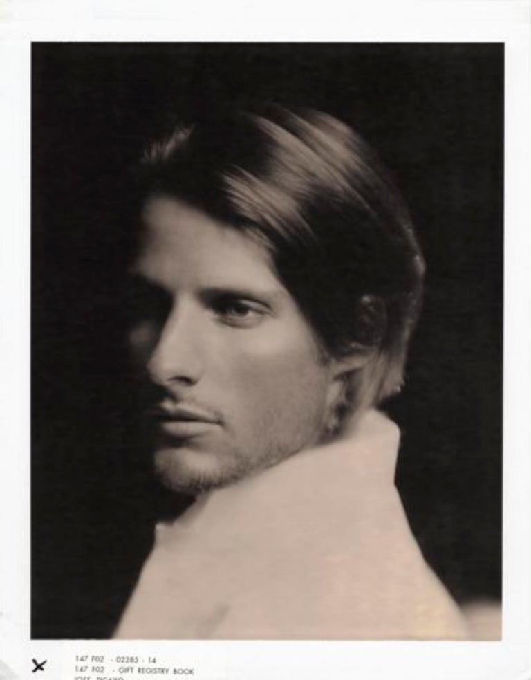 Jose Picayo - Neiman Marcus, Tommy, New York, NY, 2002 en vente sur 1stDibs