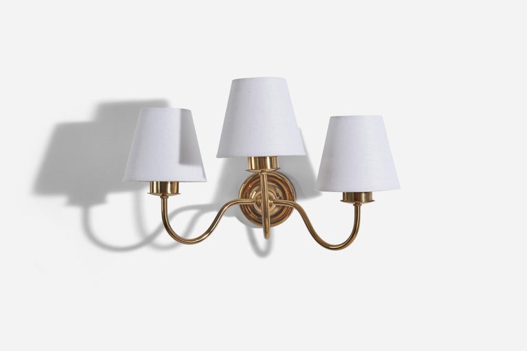 Josef Frank, Wall Light, Brass, Fabric, Sweden, 1950s For Sale at 1stDibs