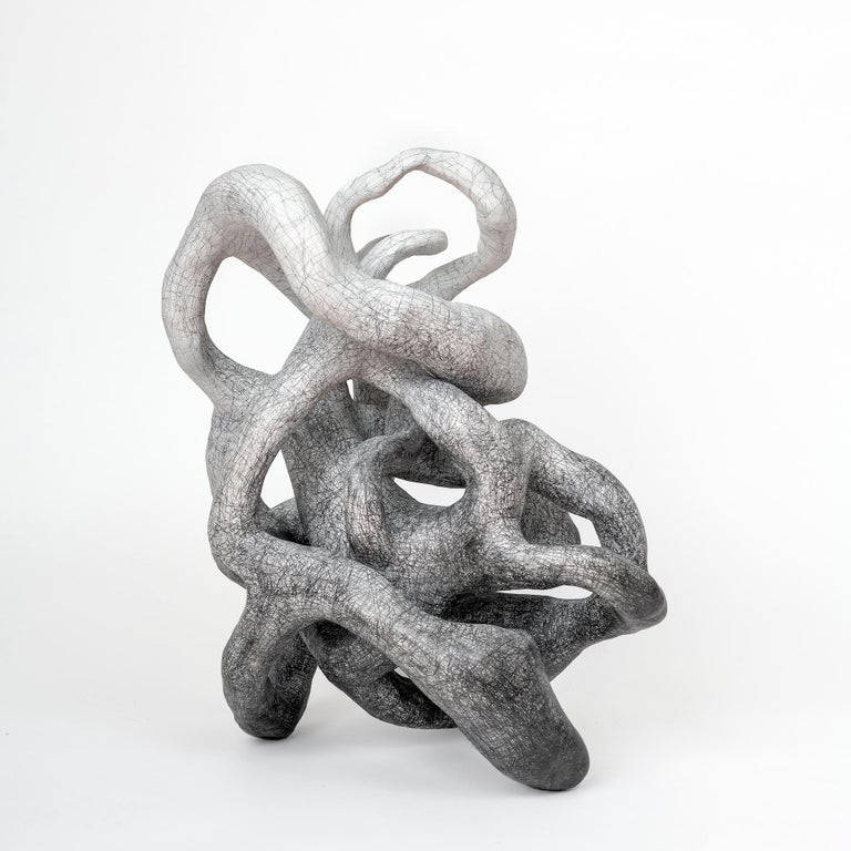 Judi Tavill – „Abstrakte abstrakte schwarz-weiße große Tonskulptur ...