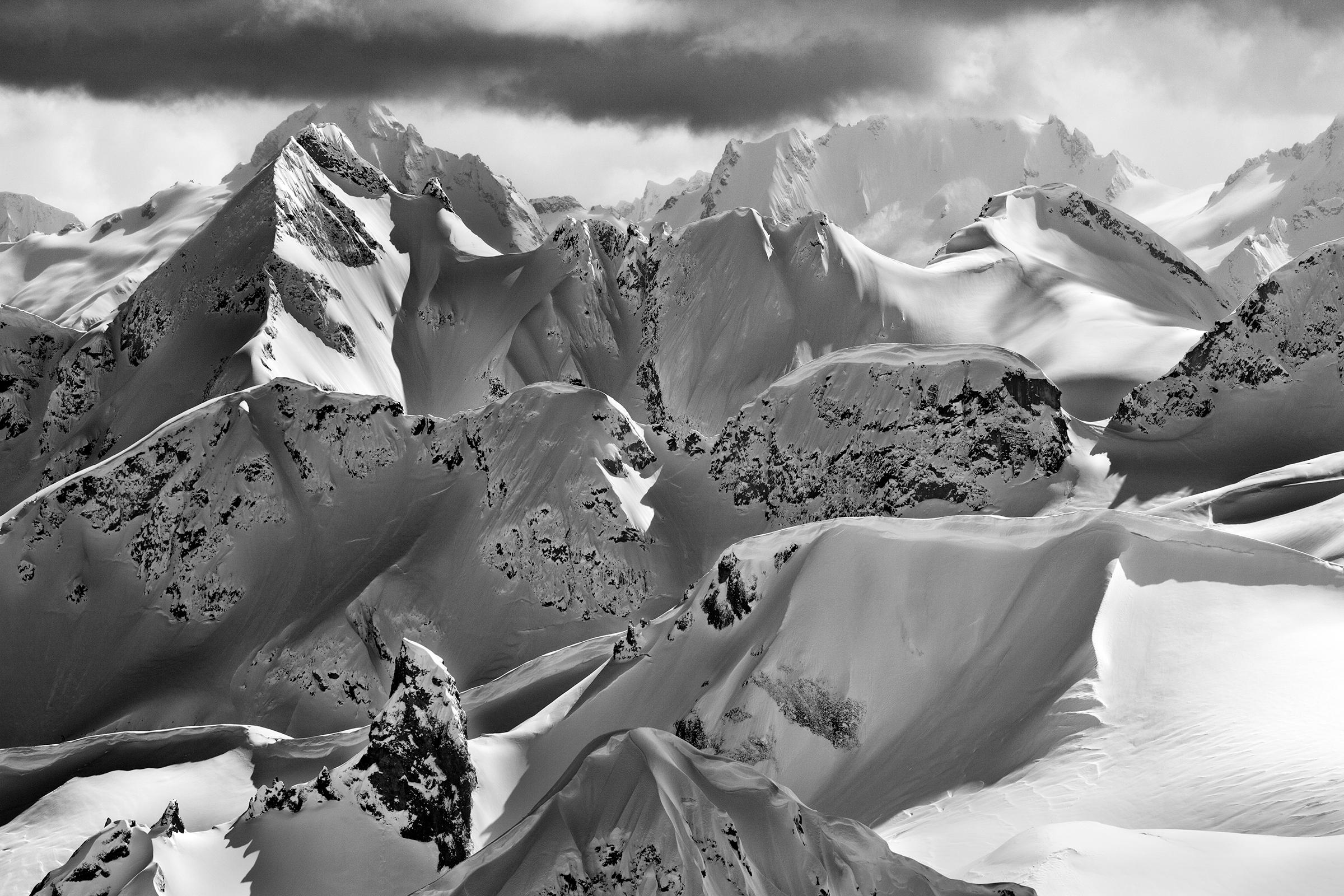 Jussi Grznar - Photographie contemporaine en noir et blanc du mont Garibaldi, Whistler, Canada ...
