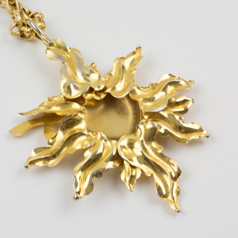 Collier en forme de cœur Karl Lagerfeld Pendentif épée ex-voto sur 1stDibs