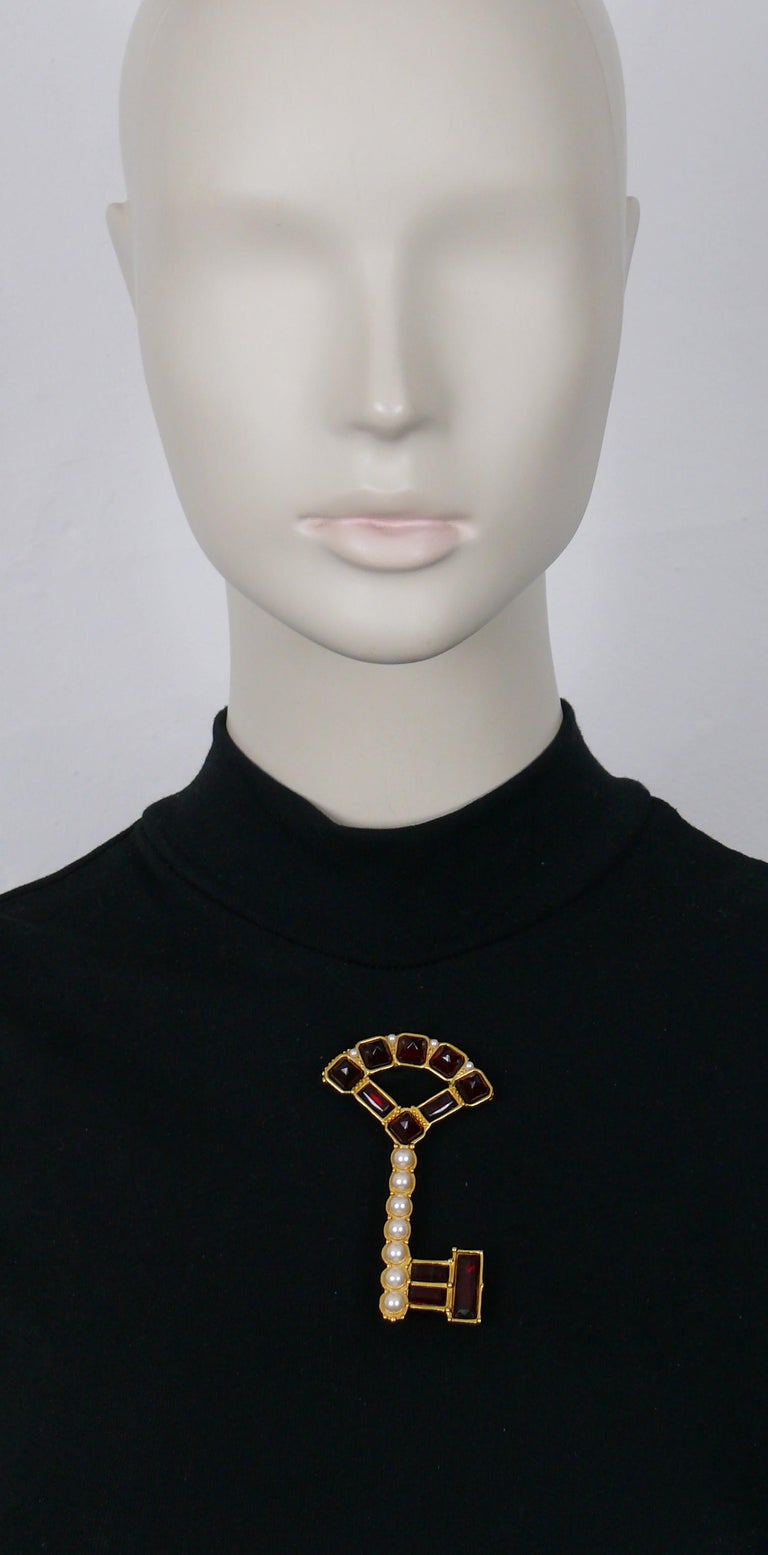 KARL LAGERFELD Vintage Jewelled Key Brooch For Sale at 1stDibs