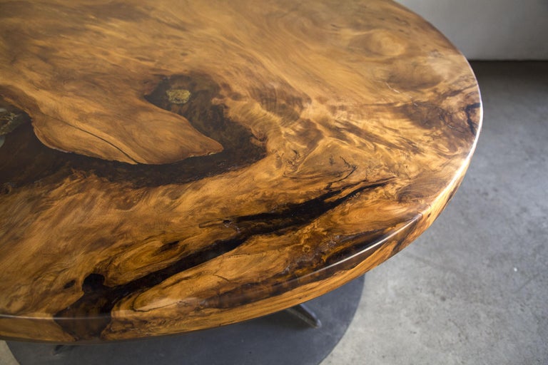 Kauri Round Dining Table in Solid Ancient Kauri Wood For Sale at 1stDibs