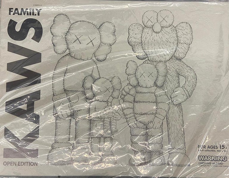 KAWS - KAWS FAMILY complete set of 3 works (KAWS Family companion) For ...