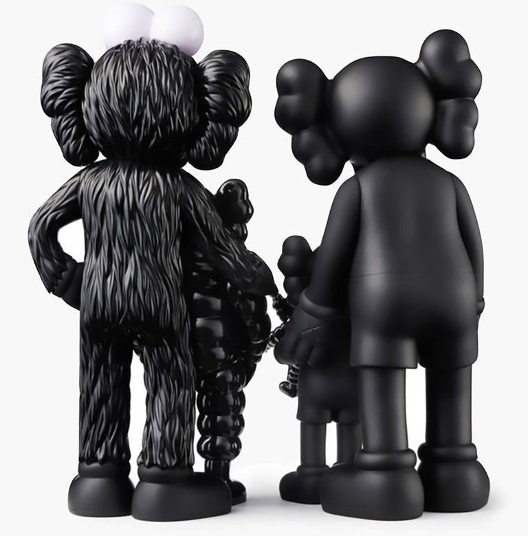 KAWS - KAWS FAMILY complete set of 3 works (KAWS Family companion) For ...