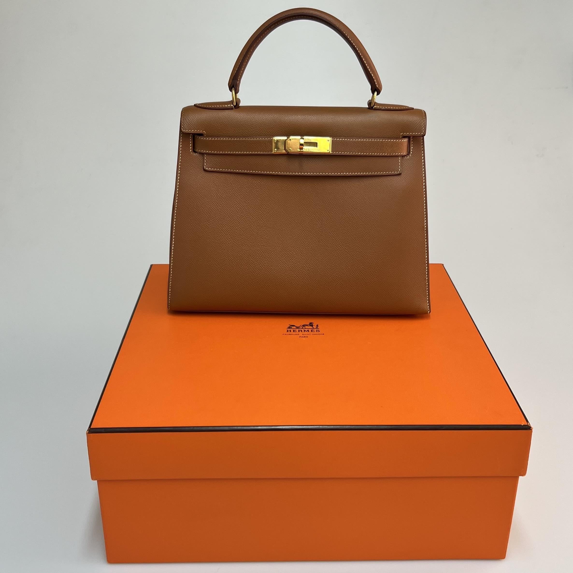 Kelly 28 HERMES in Gold Epsom Leather at 1stDibs | kelly 28 dimensions