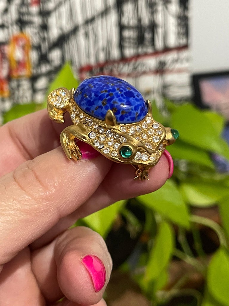 Kenneth Jay Lane FROG Brooch Gold Gilt Lapis Blue Cabochon For Sale at ...