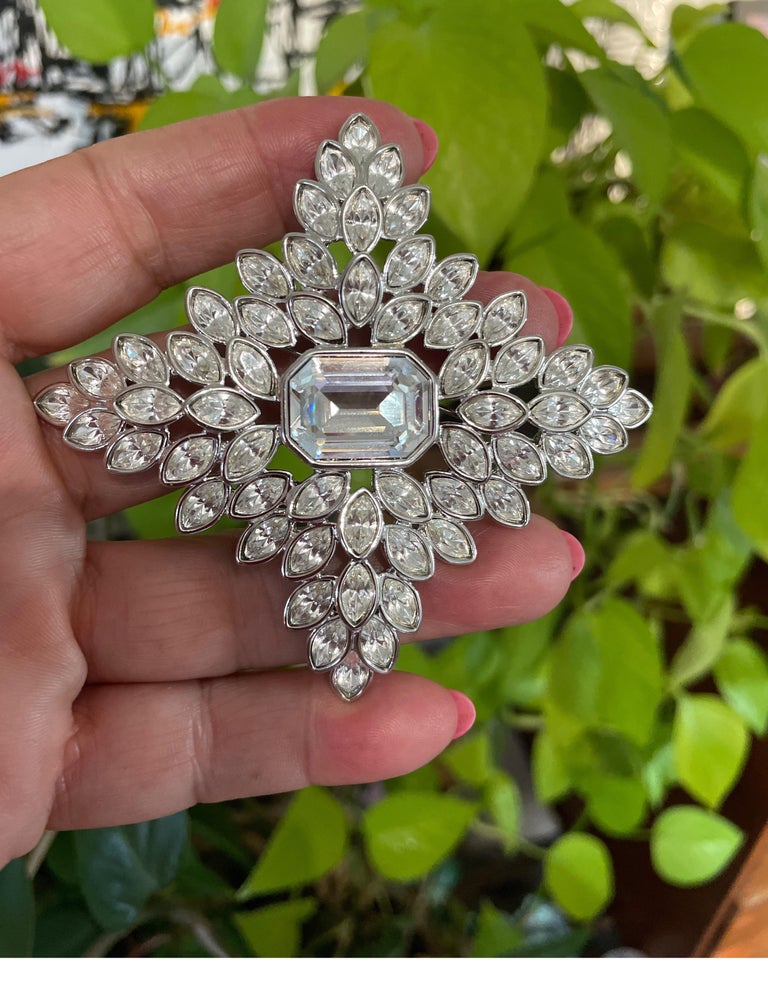 Kenneth Jay Lane KJL Brooch Cruciform Star Pin For Sale at 1stDibs