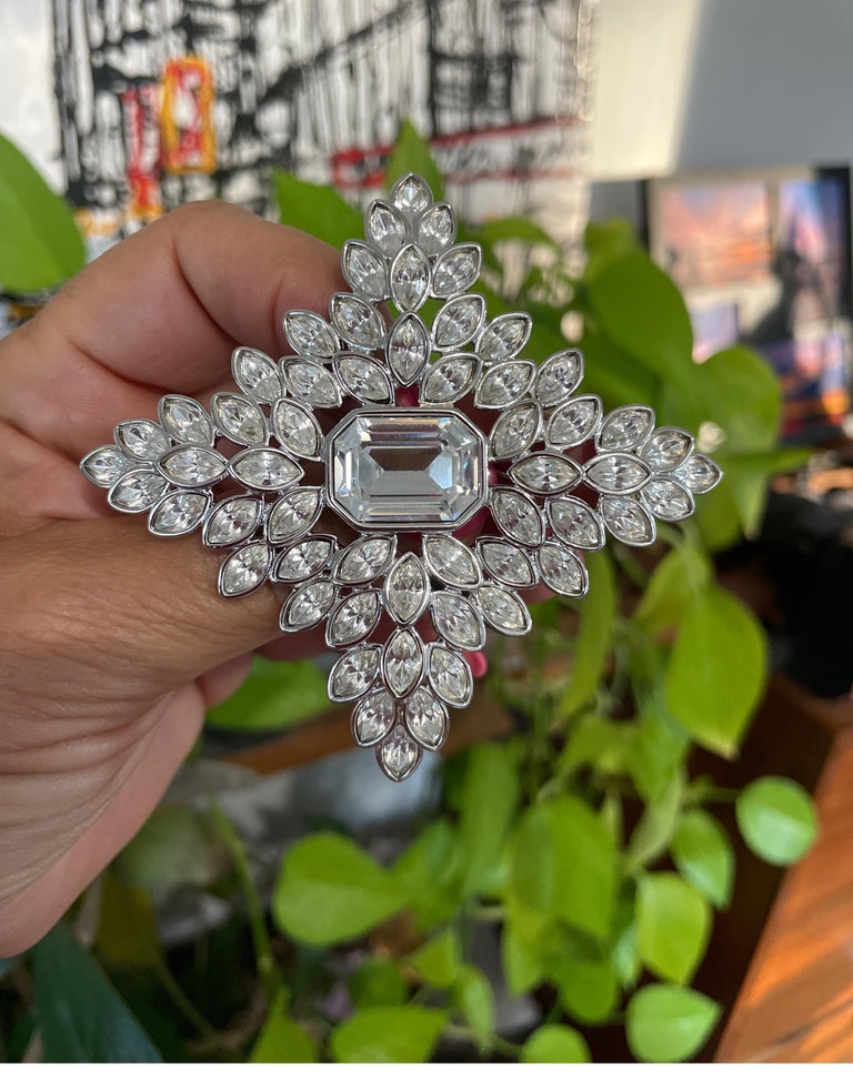 Kenneth Jay Lane KJL Brooch Cruciform Star Pin For Sale at 1stDibs