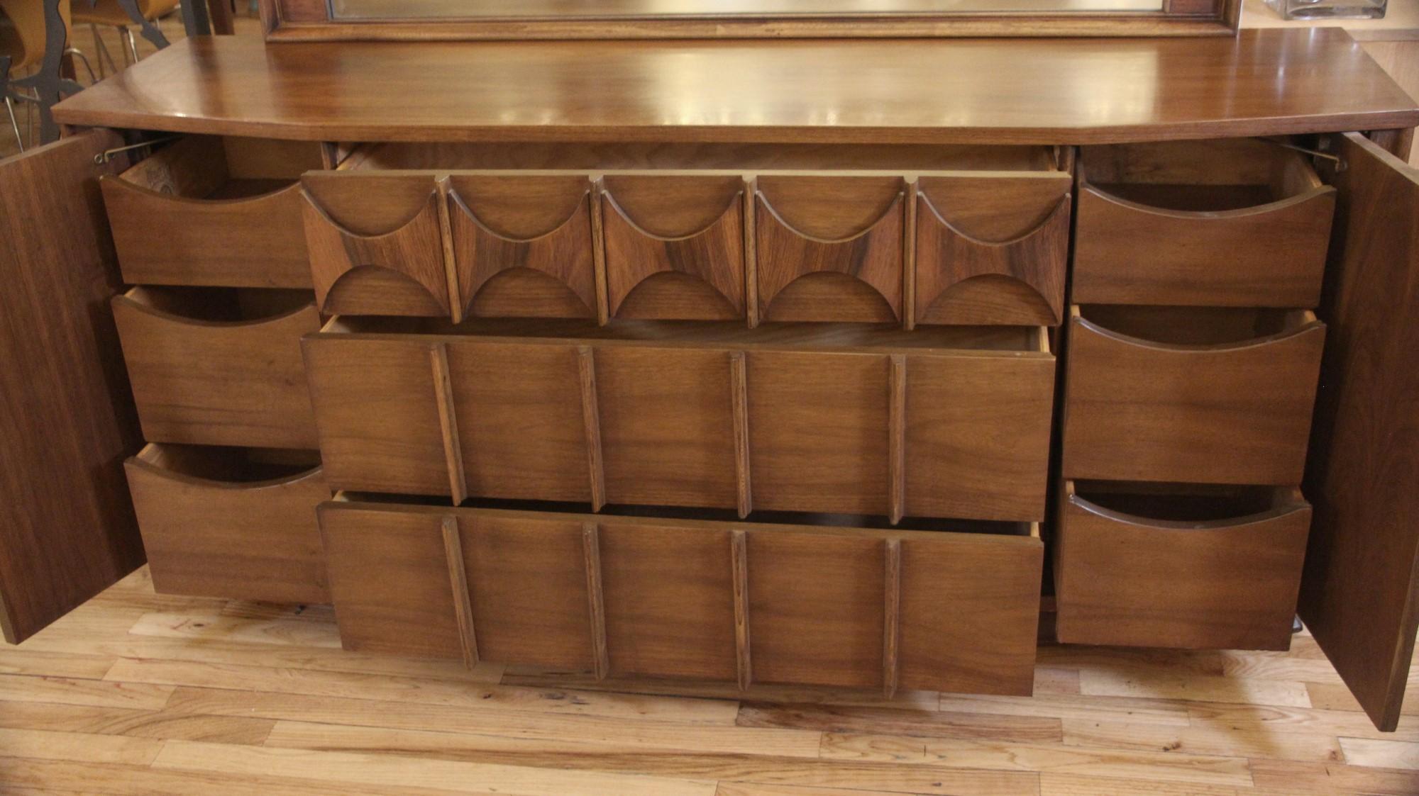 Kent Coffey "Perspecta" Mid-Century Modern Rosewood and Walnut Dresser ...