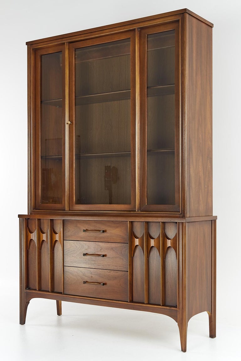 Kent Coffey Perspecta Mid-Century Nussbaum und Rosenholz Buffet und ...
