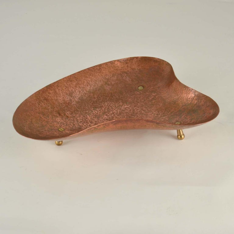 Kidney Shape Copper Decorative 1950s Bowl For Sale at 1stDibs