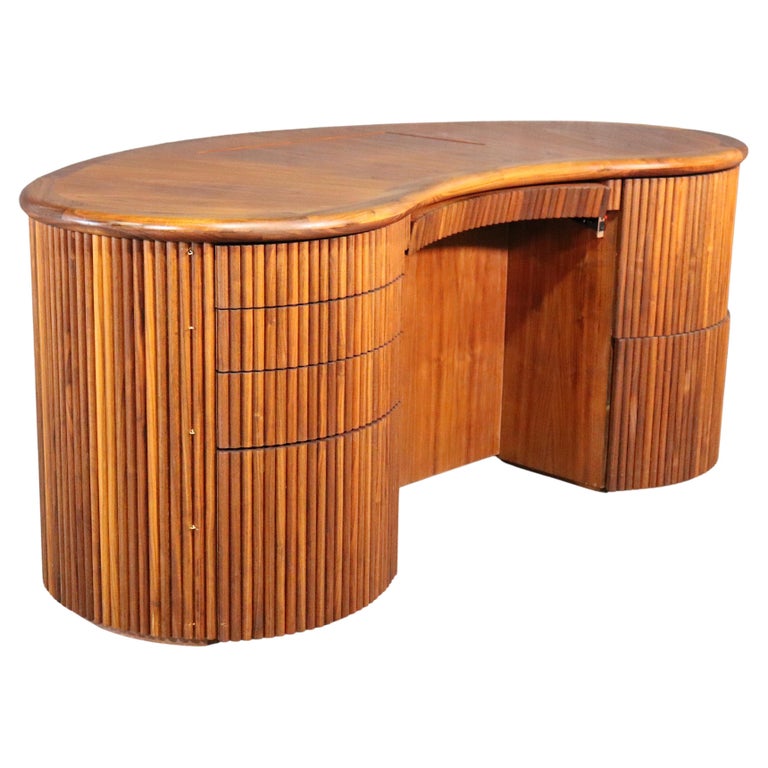 Kidney Shaped Studio Desk For Sale at 1stDibs