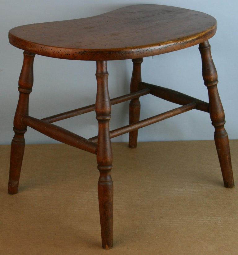 Kidney Stool Turned Leg Stool/Small Table For Sale at 1stDibs