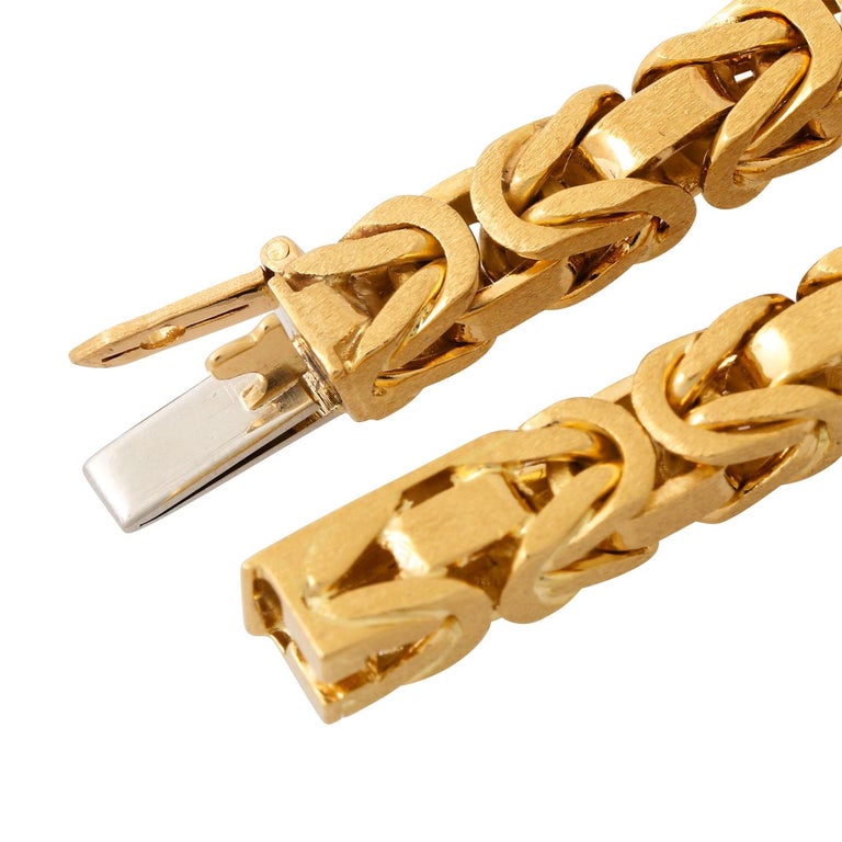 King Chain For Sale at 1stDibs