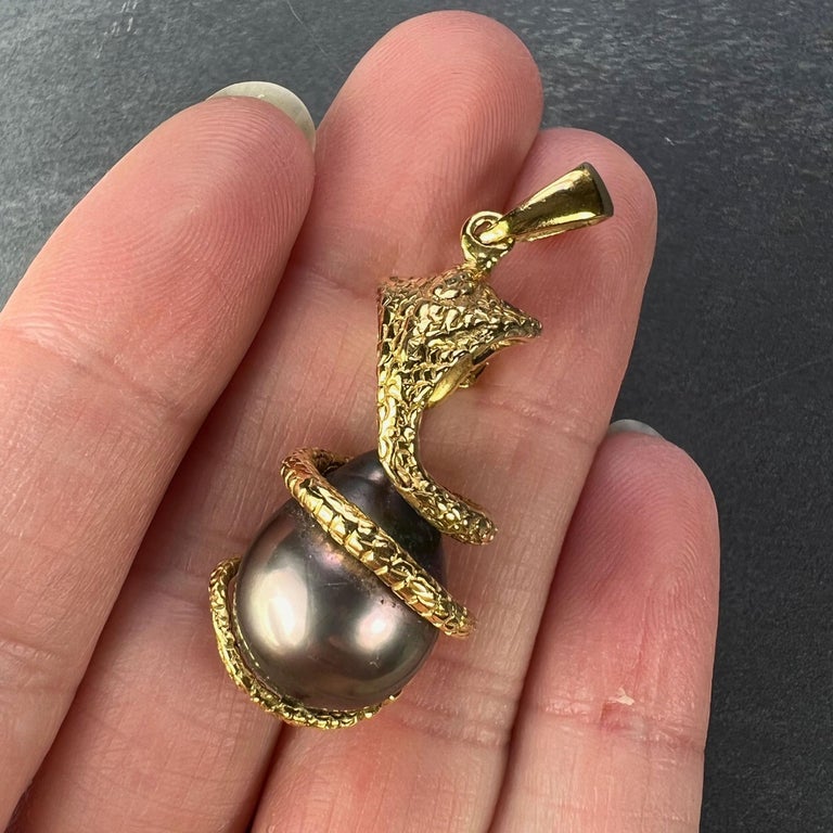 King Cobra Serpent Snake 18K Yellow Gold Tahitian Black Pearl Pendant ...