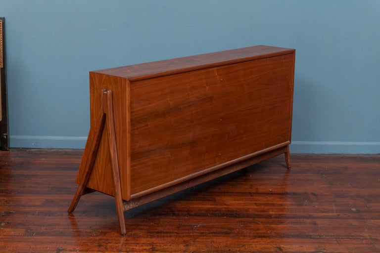 Kipp Stewart Drexel Decaration Bookcase For Sale at 1stDibs