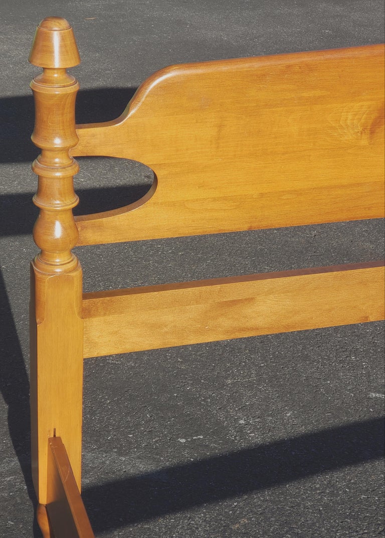 Kling Colonial Style Solid Maple Full Size Bed, Circa 1950s at 1stDibs