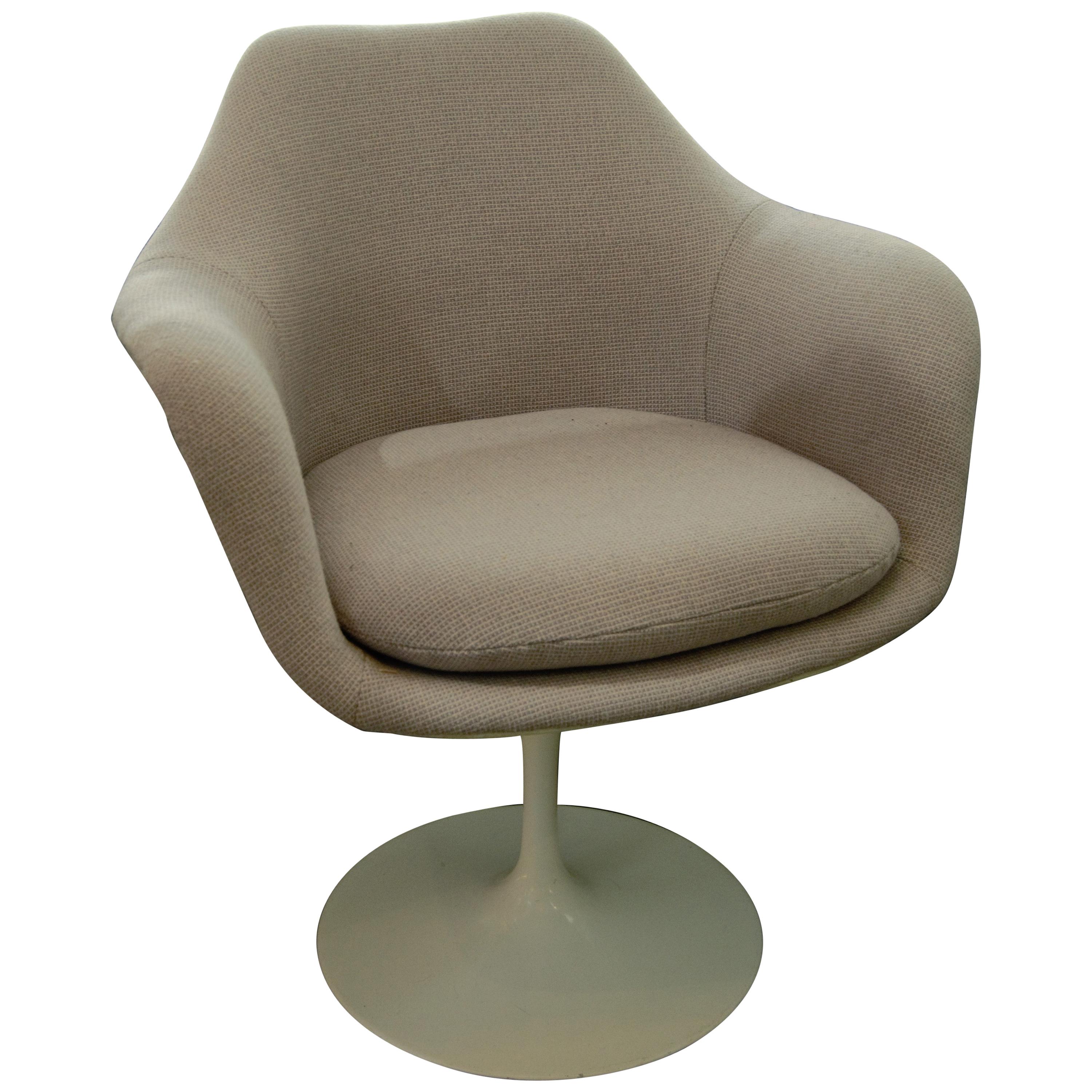 Eero Saarinen Tulip Swivel Armchair at 1stDibs