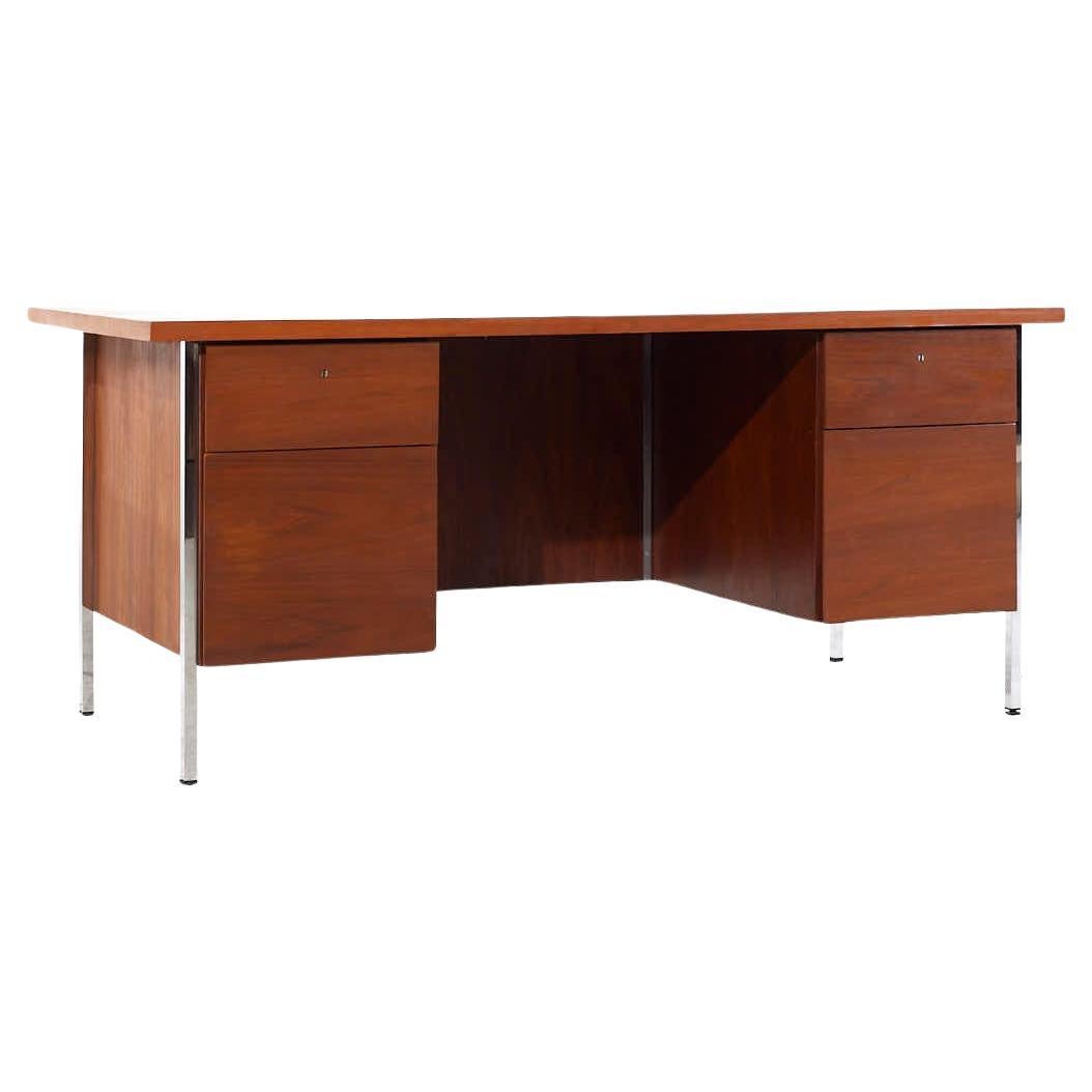 Knoll Mid Century Walnut and Chrome Executive Desk For Sale at 1stDibs
