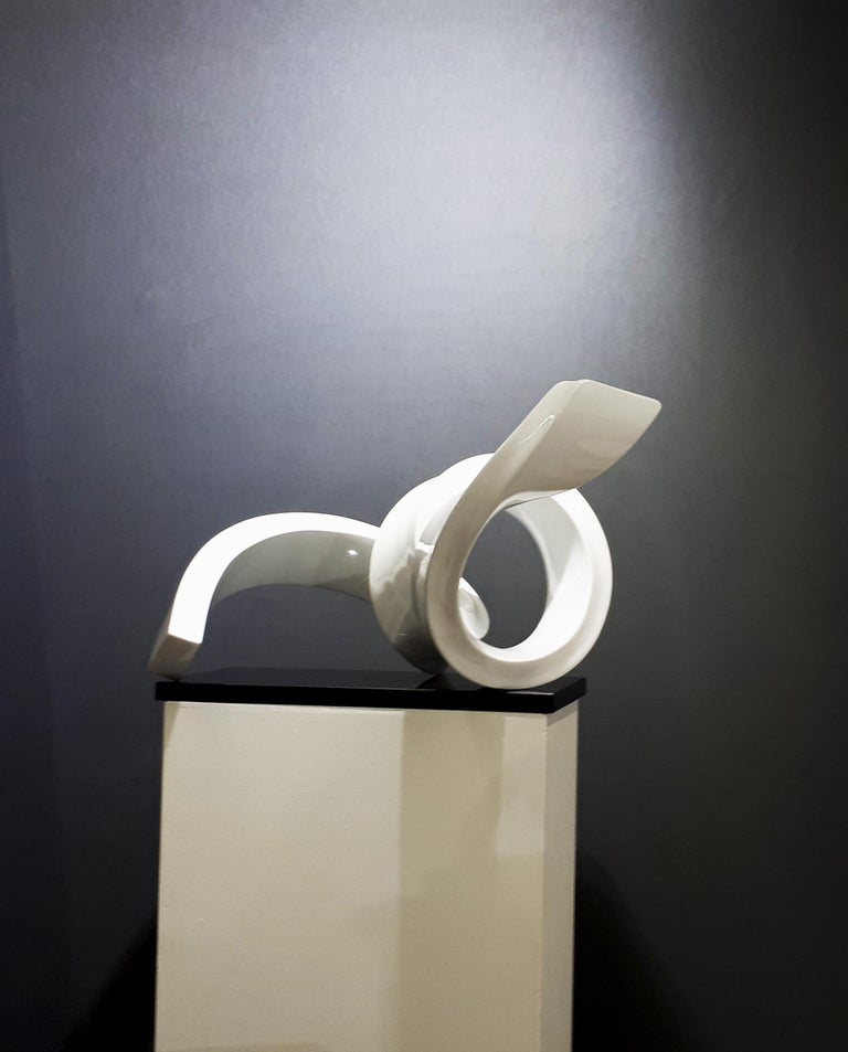 Kuno Vollet - White Flow by Kuno Vollet - Large Elegant Contemporary ...