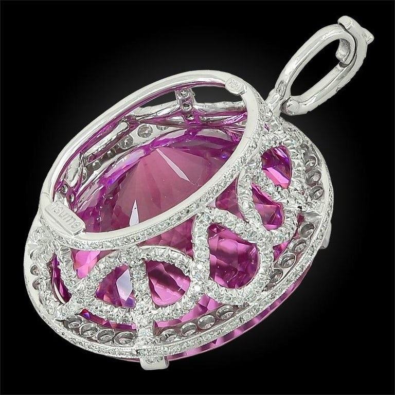 Kunzite and Diamond Oval-Shaped Gold Pendant For Sale at 1stDibs