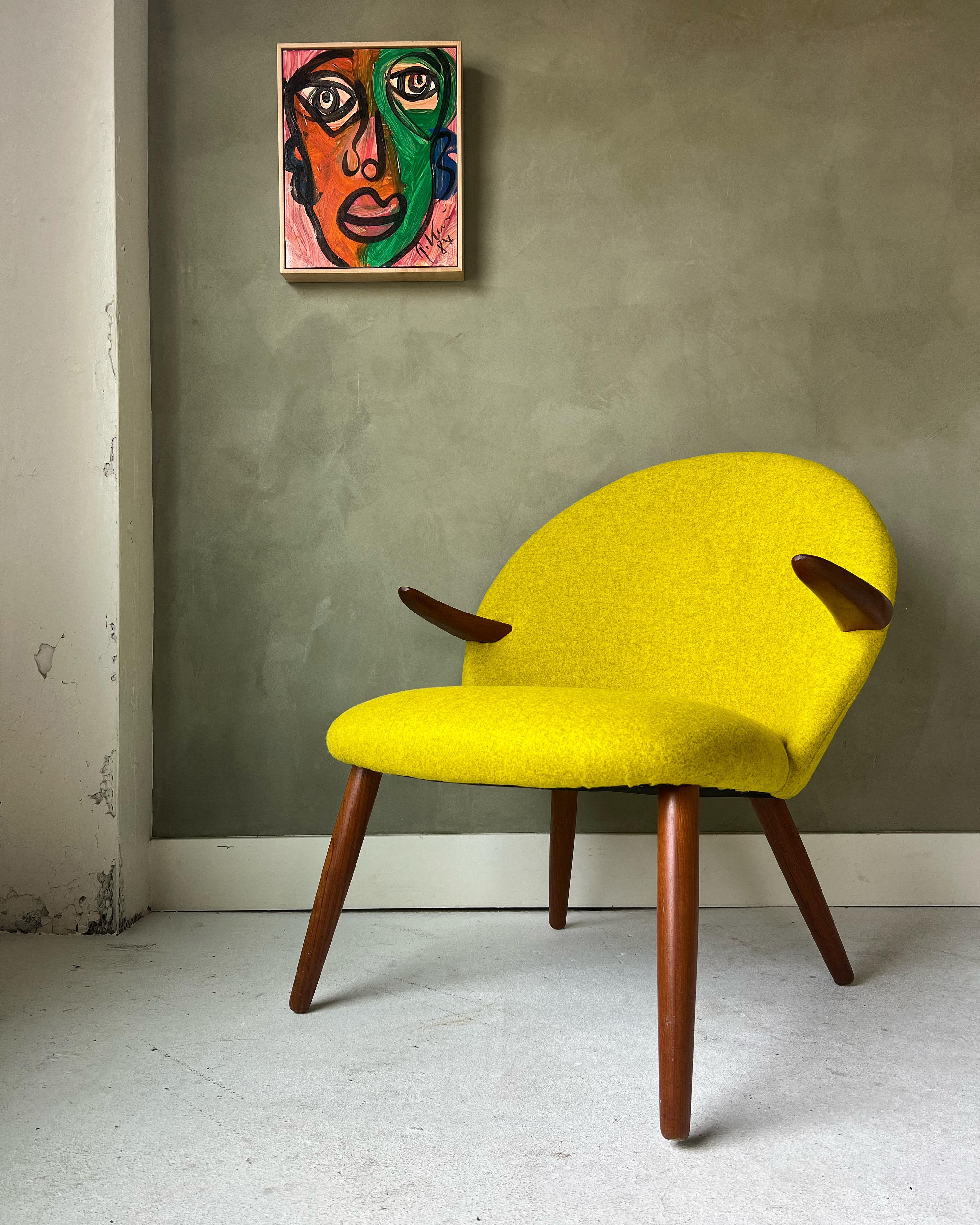 Kurt Olsen Lounge Chair for Glostrup Mobelfabrik at 1stDibs