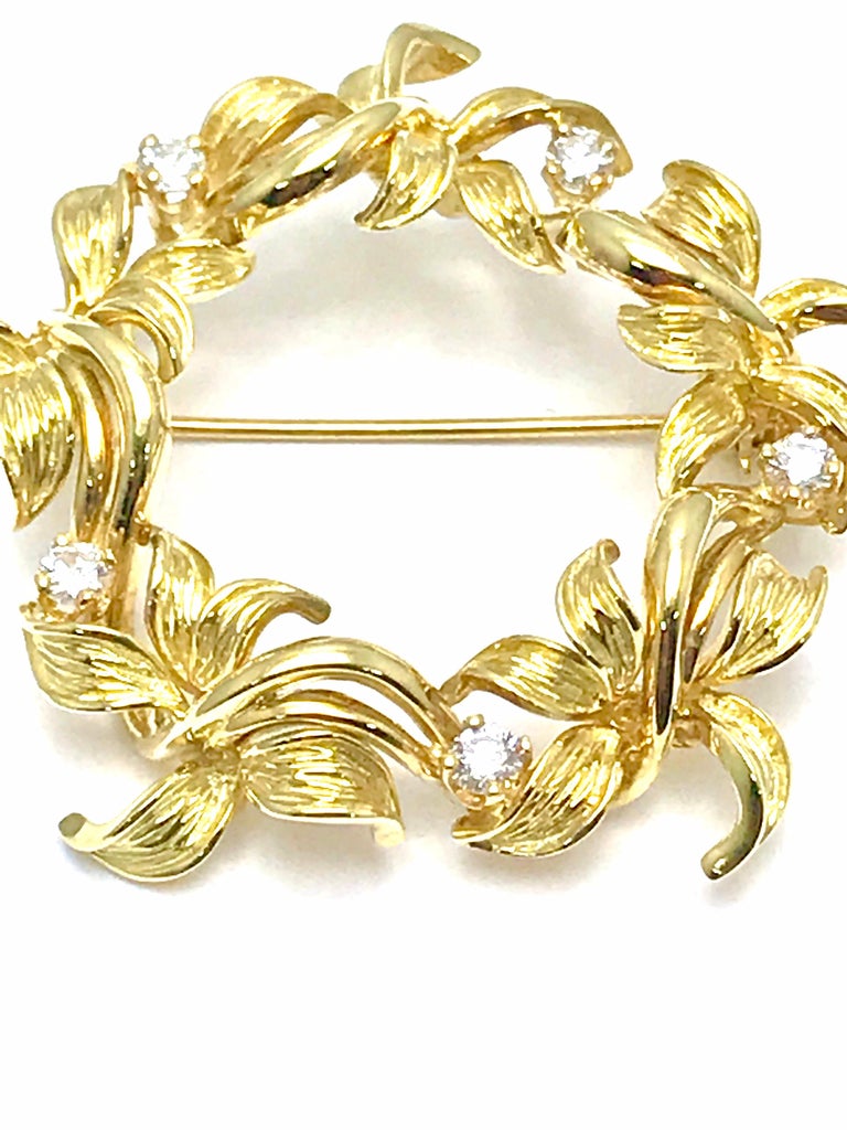 Kurt Wayne .40 Carat Round Brilliant Diamond Lilly Circle Brooch at 1stDibs