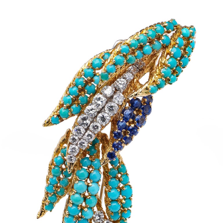 Kutchinsky 18k Yellow Gold Leaf Design Brooch For Sale at 1stDibs