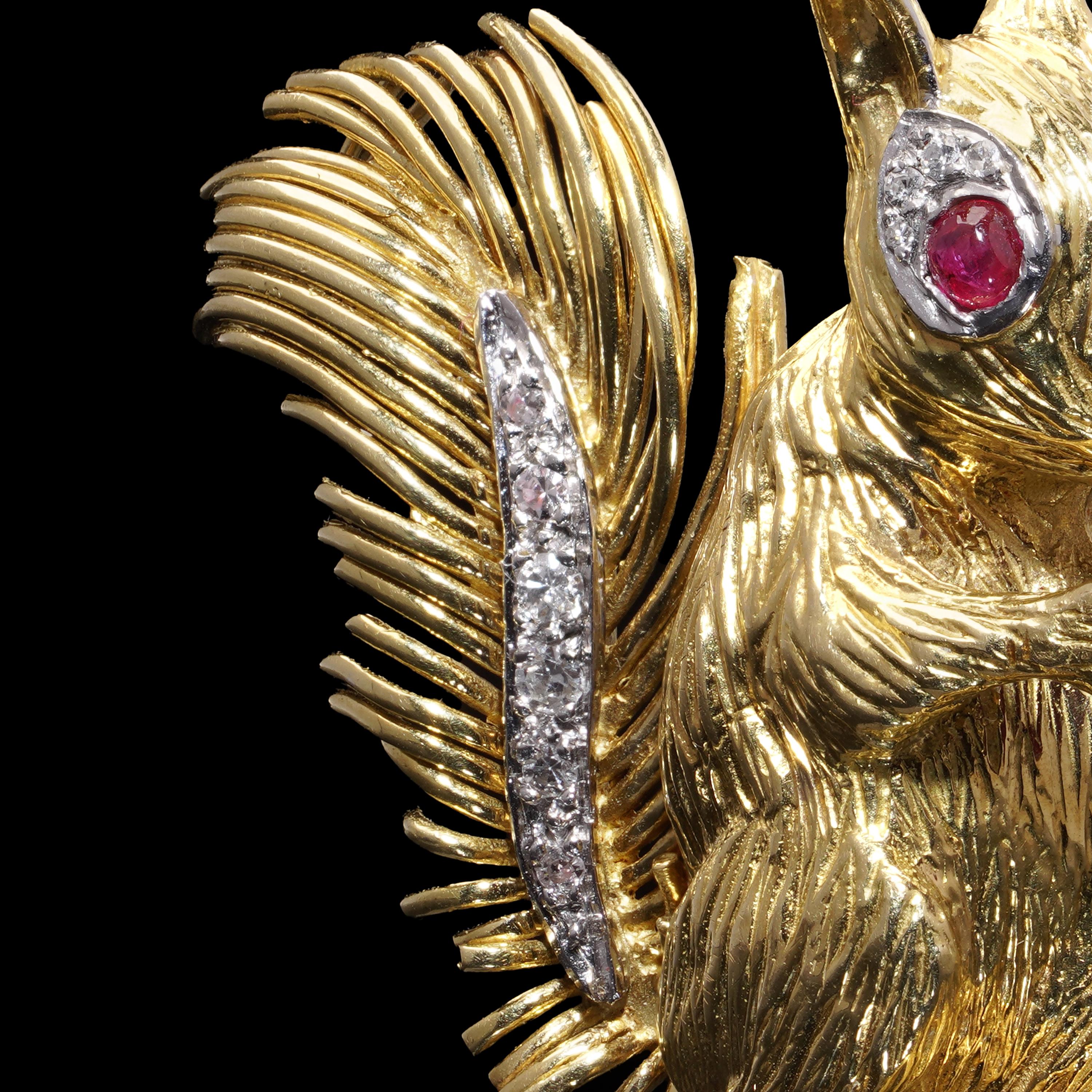 Kutchinsky Squirrel Brooch in 18kt Gold, London, 1971 For Sale at 1stDibs