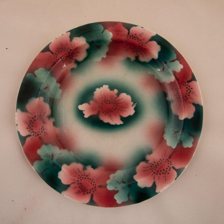 Kuznetsov Ceramic Plate, Russia, Early 20th Century For Sale at 1stDibs