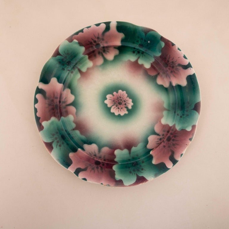 Kuznetsov Ceramic Plate, Russia, Early 20th Century For Sale at 1stDibs