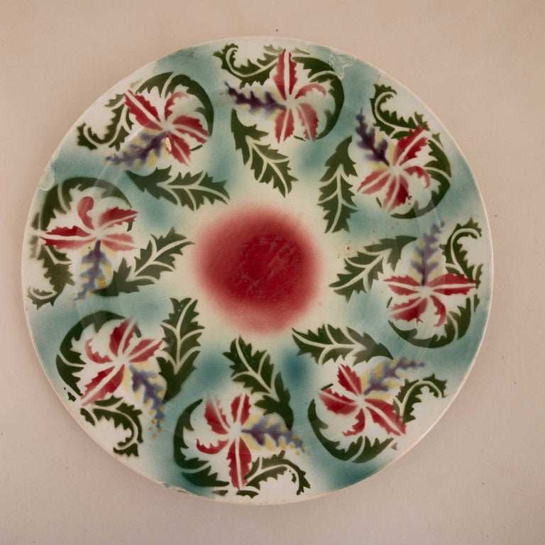 Kuznetsov Ceramic Plate, Russia, Early 20th Century For Sale at 1stDibs