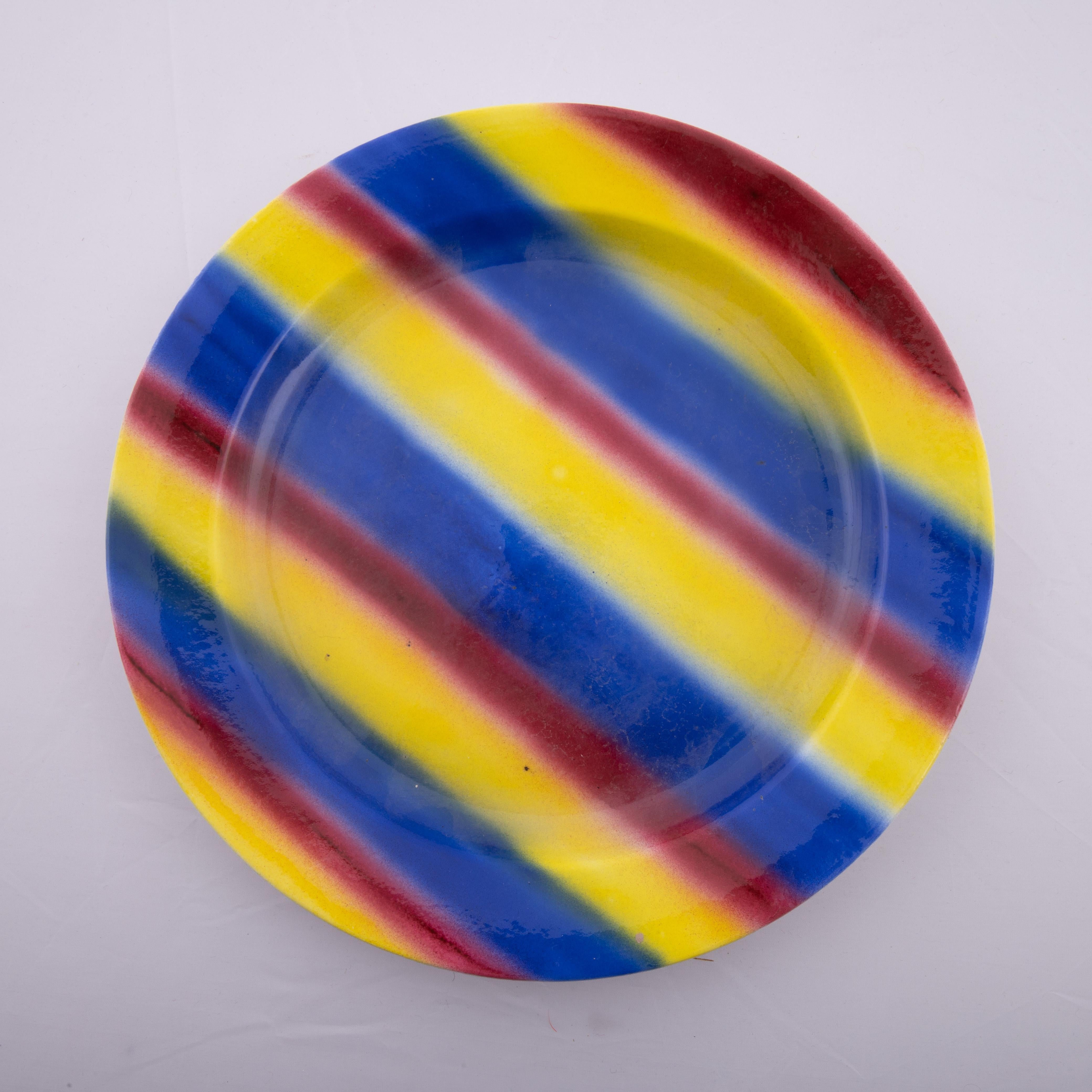 Kuznetsov Ceramic Plate, Russia, Early 20th Century For Sale at 1stDibs