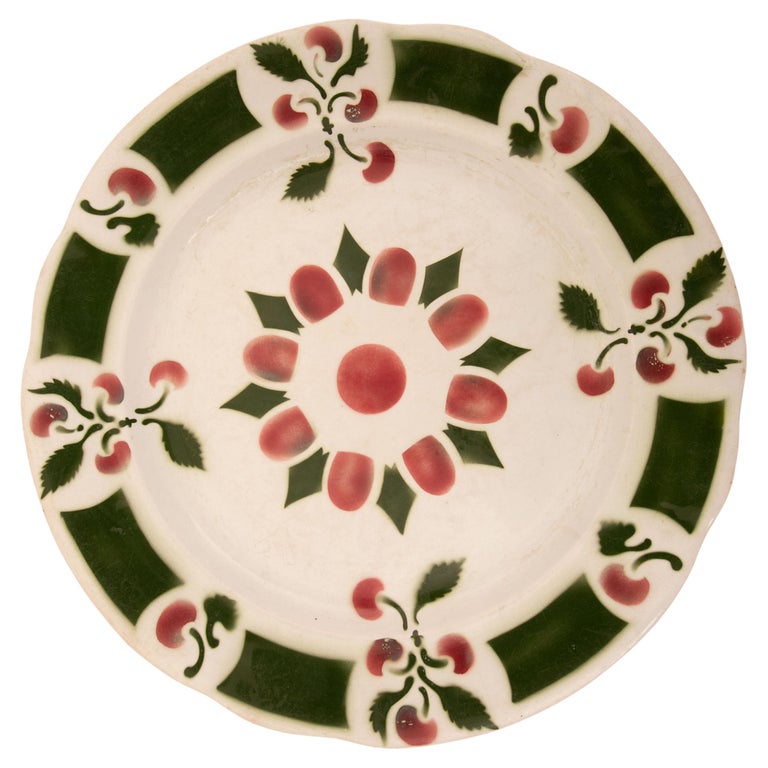 Kuznetsov Ceramic Plate, Russia, Early 20th Century For Sale at 1stDibs