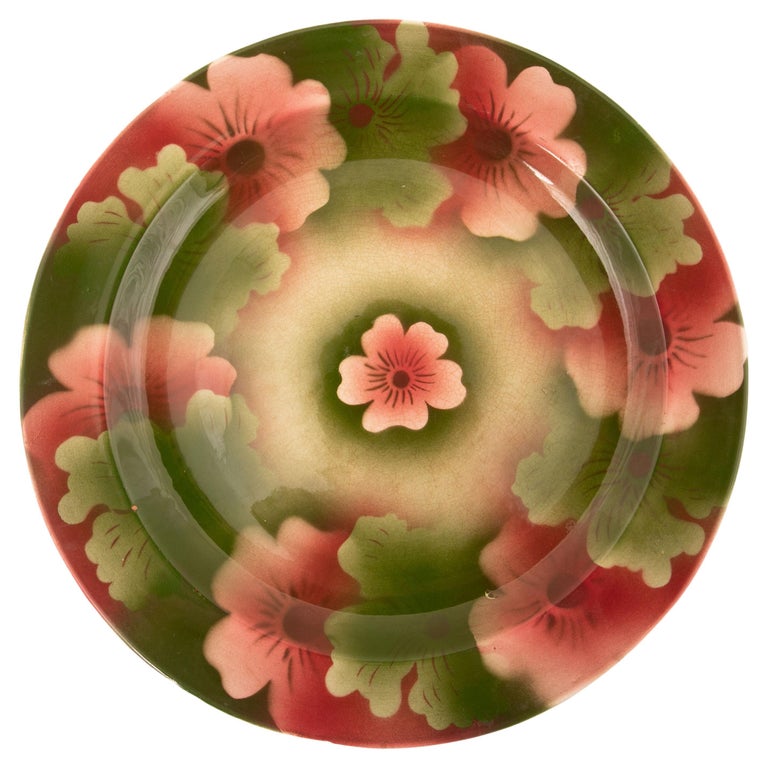 Kuznetsov Ceramic Plate, Russia, Early 20th Century For Sale at 1stDibs