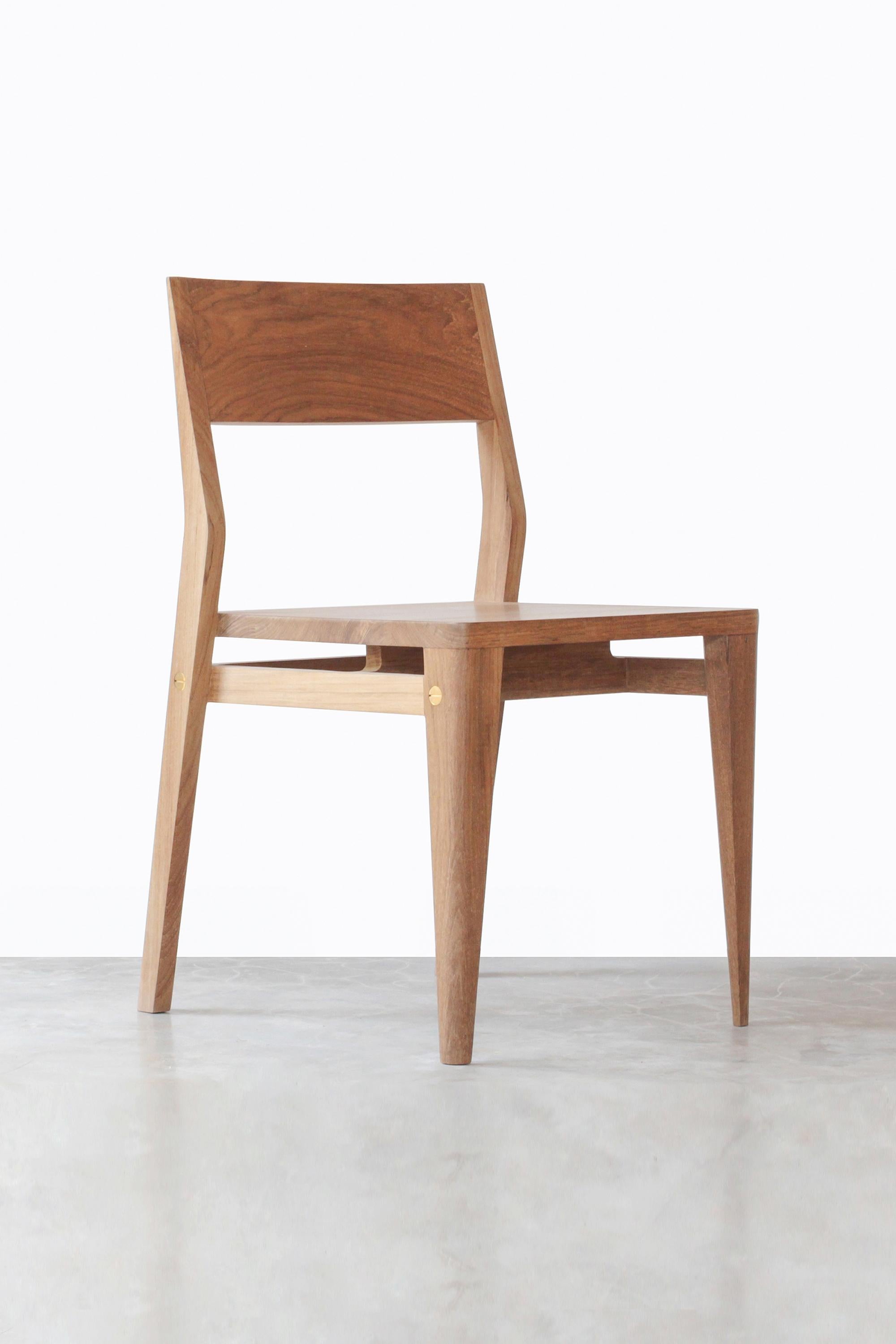 L01 Chair For Sale at 1stDibs