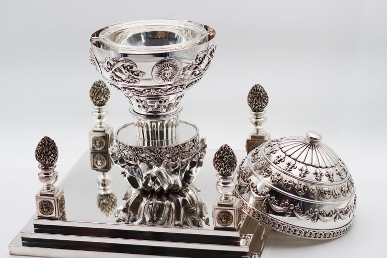 La Montgolfiere Table Centre, Caviar Display For Sale at 1stDibs